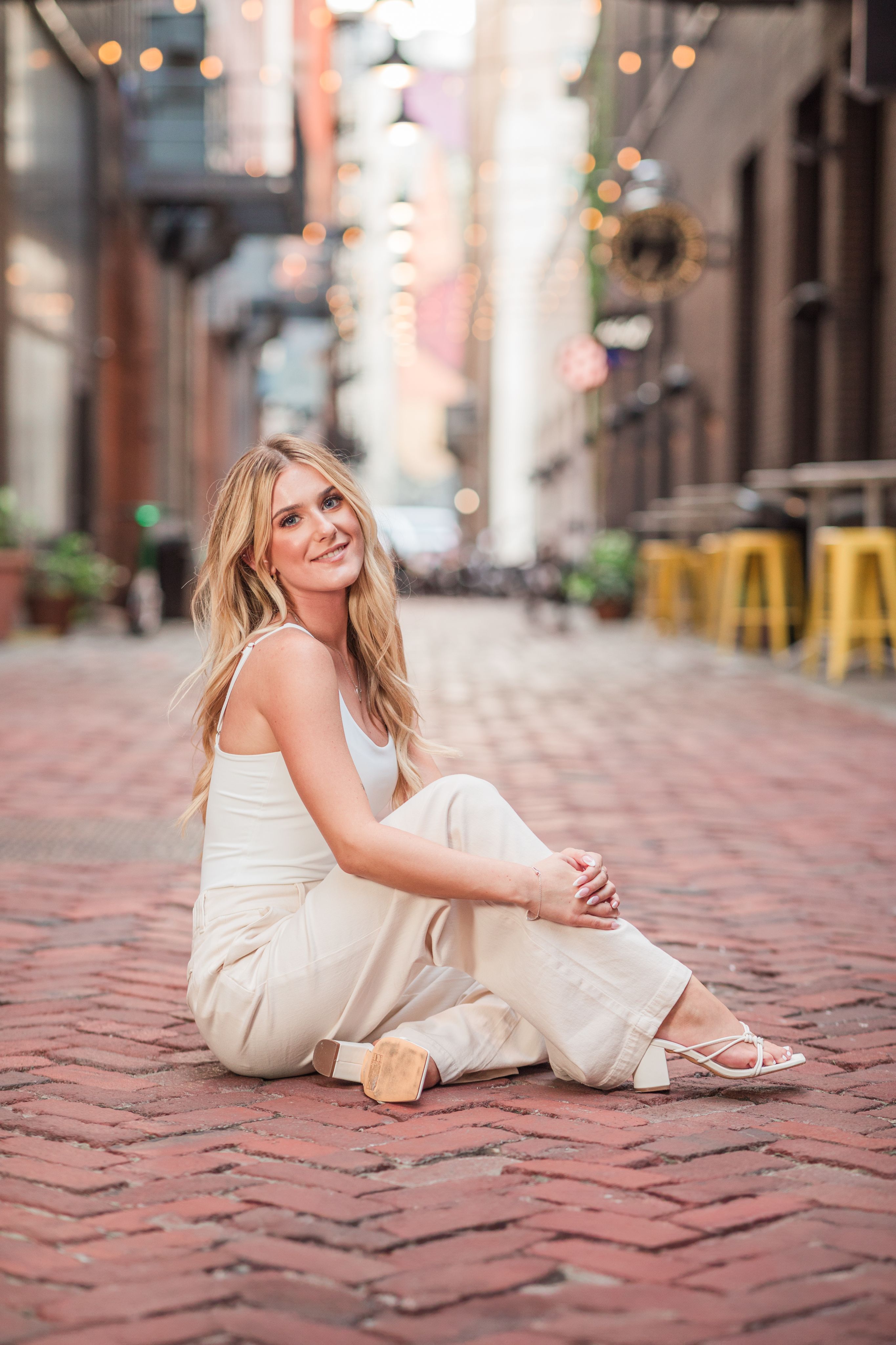 Lila's Downtown Detroit Senior Session | Michigan Senior Portrait ...