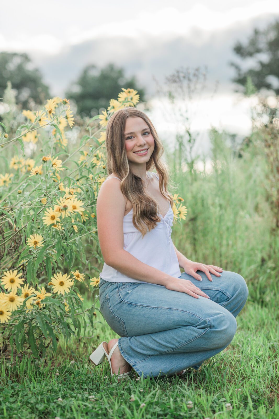 Sadie's Summer Senior Portraits at Ankley Family Farm | Michigan Senior ...